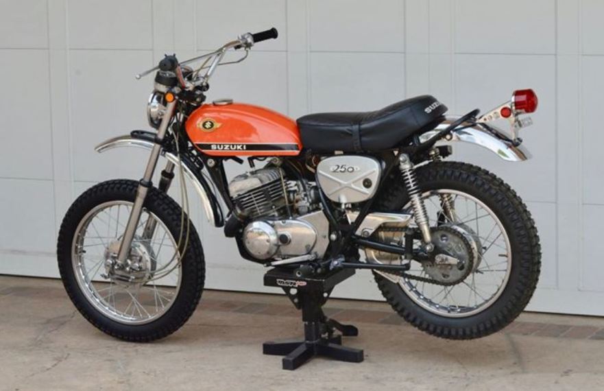 Suzuki TS250 Suzuki T250 Hustler Sidecover Emblem 1969-1970 sku 6185 ...